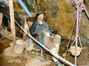 Peak Cavern | Guided Tours | Carol Concerts | Castleton