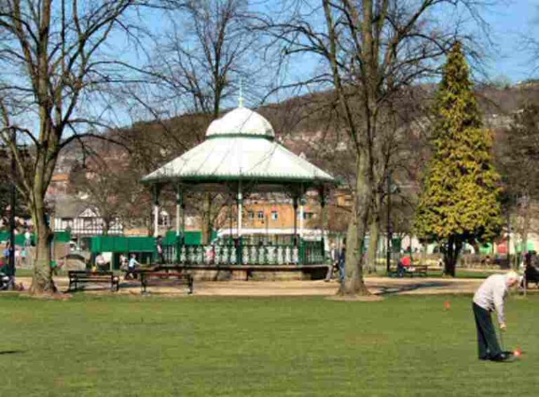 Matlock | Hall Leys Park | Matlock Bath | Smedley's Hydro