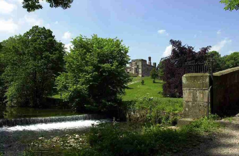 Ilam Country Park Visitor | Paradise Walk | Ilam Hall | Manifold
